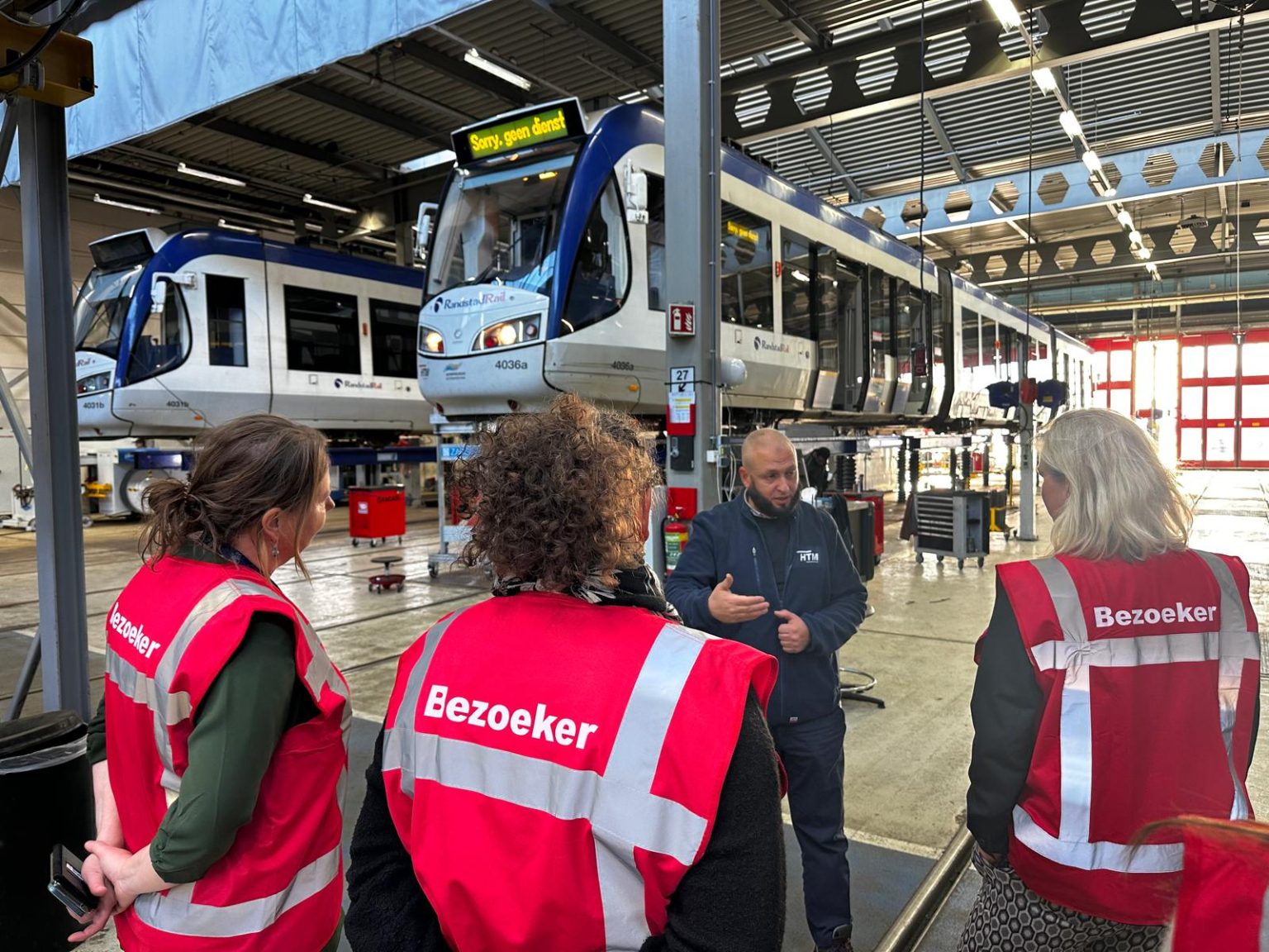 𝗛𝗼𝗲 𝗛𝗧𝗠 𝗱𝗲 𝗢𝗩-𝘃𝗮𝗸𝗺𝗲𝗻𝘀𝗲𝗻 𝘃𝗮𝗻 𝗺𝗼𝗿𝗴𝗲𝗻 𝗼𝗽𝗹𝗲𝗶𝗱𝘁 - OV-NL